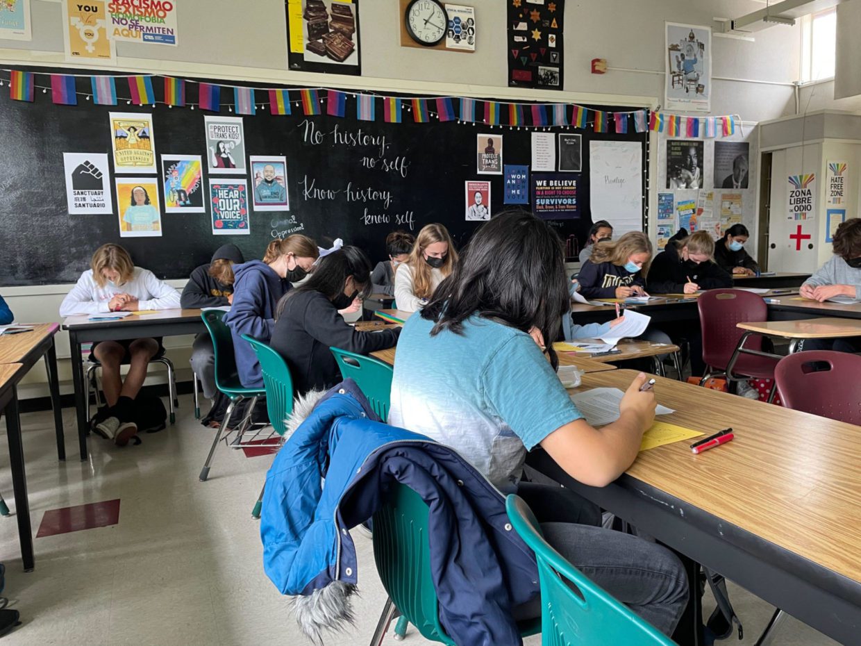 Finally Finals: Students Take on First In-Person Finals in Two Years ...